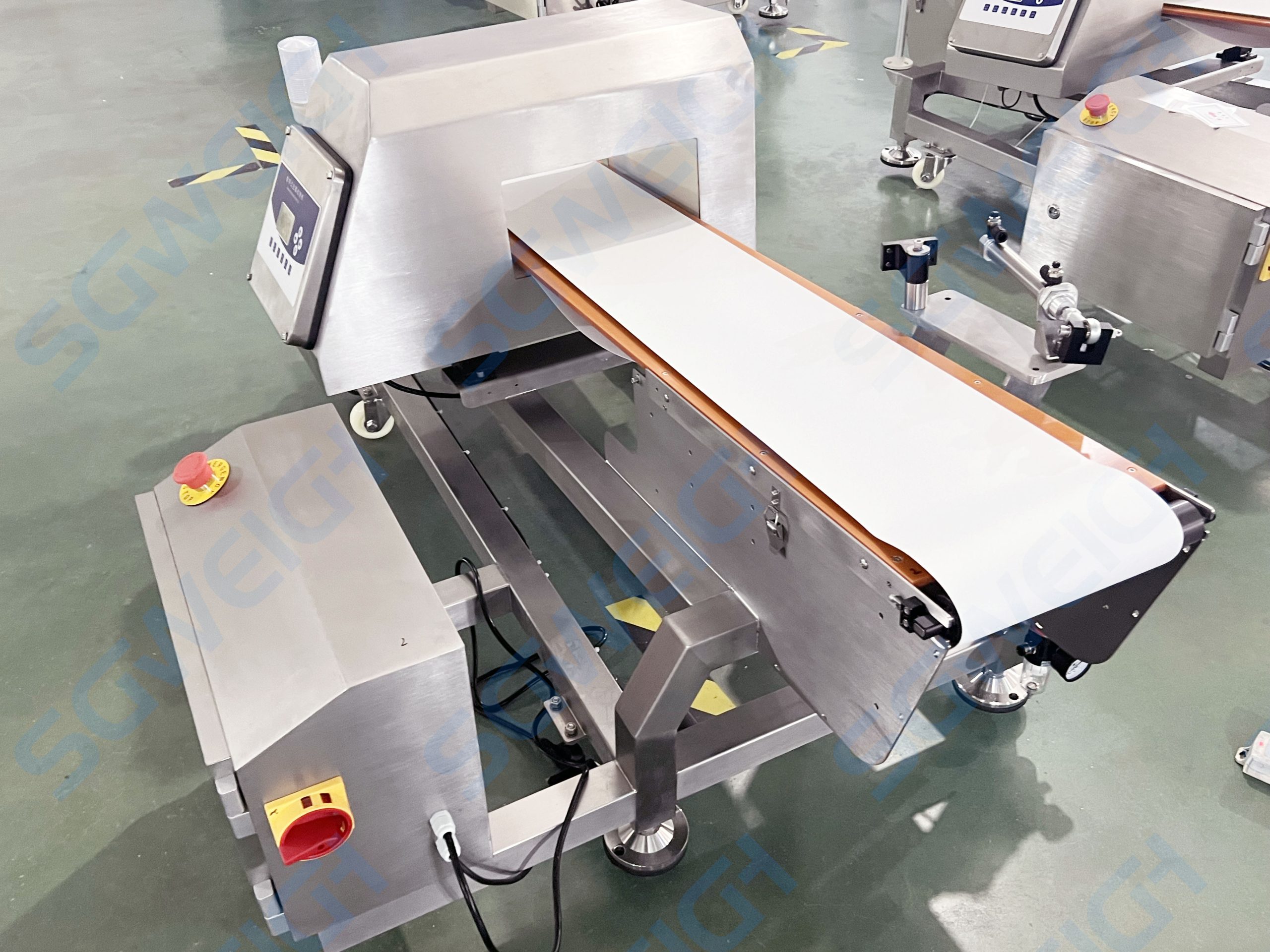 Inclined Conveyor System Industrial Metal Detector with Auto Reject ...